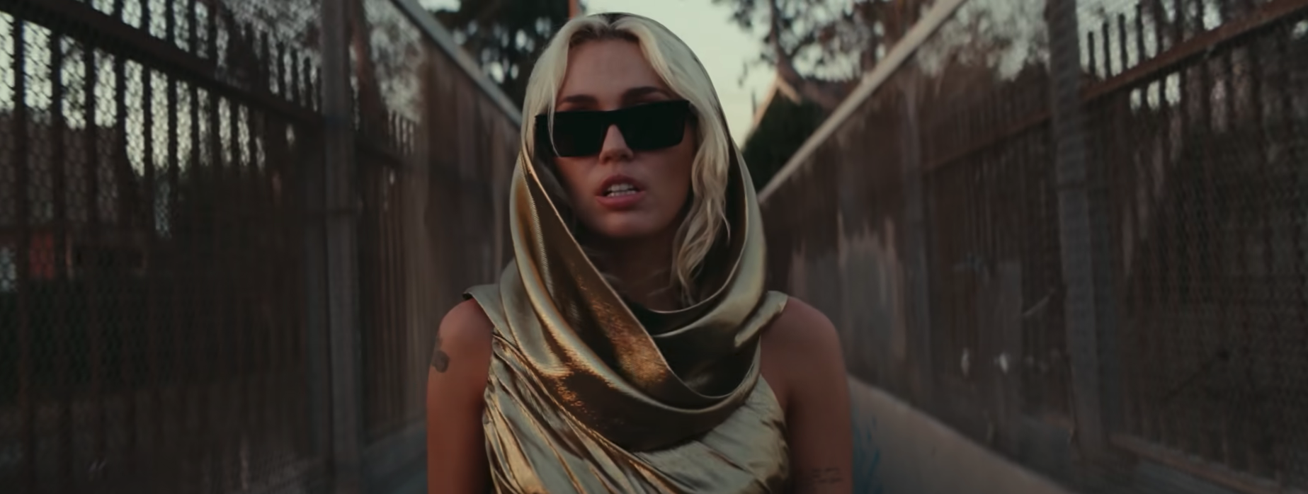 »Flowers« von Miley Cyrus – meistgestreamter Song in der Geschichte von ...