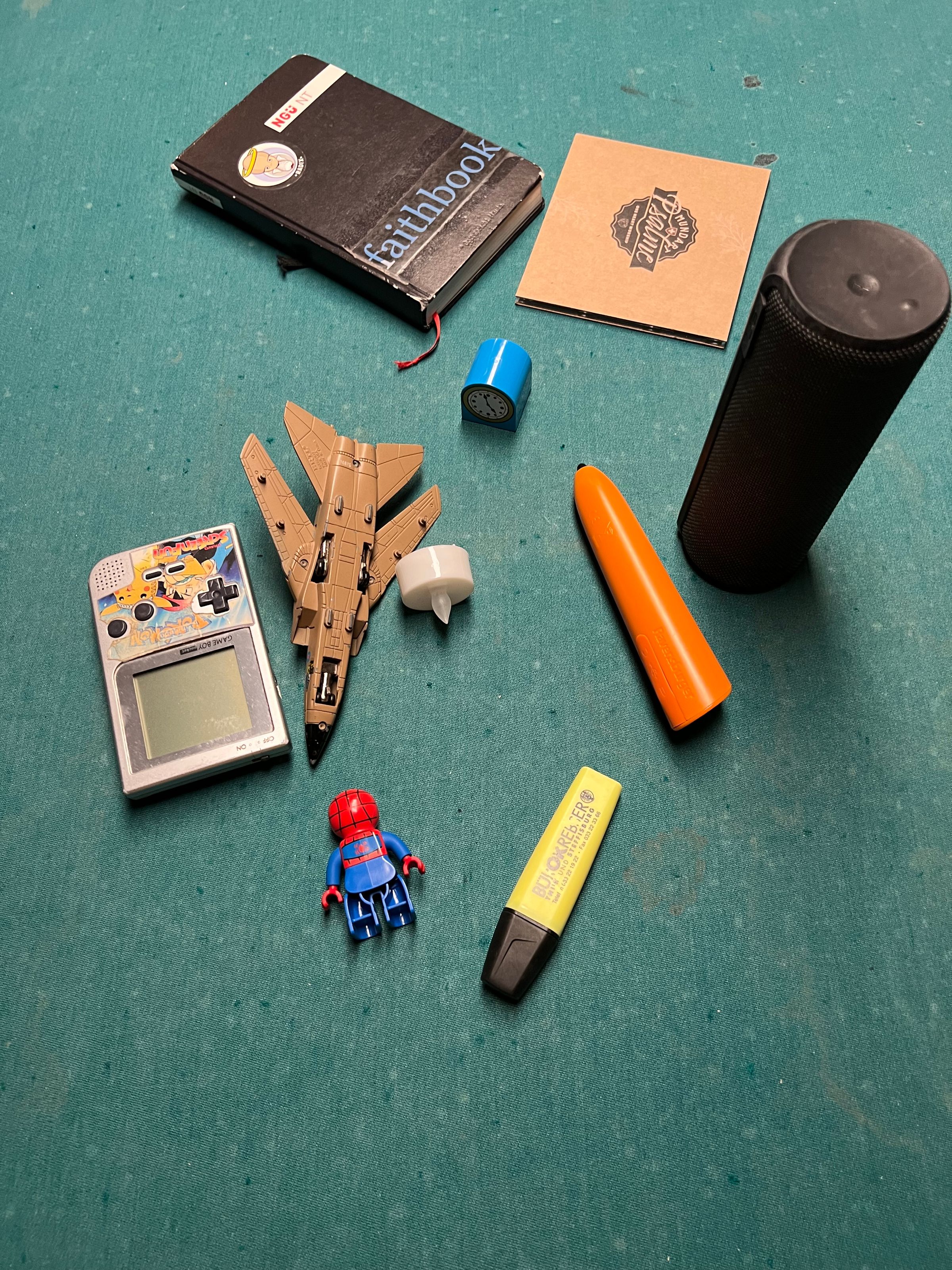 10 Kurzandachten mit Gegenständen